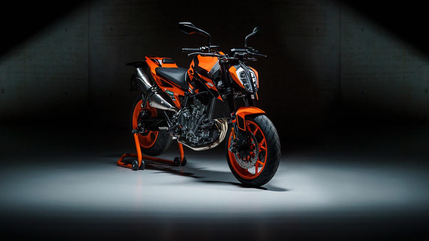 KTM 890 Duke GP – Grand Prix -tyylistä väri-iloittelua