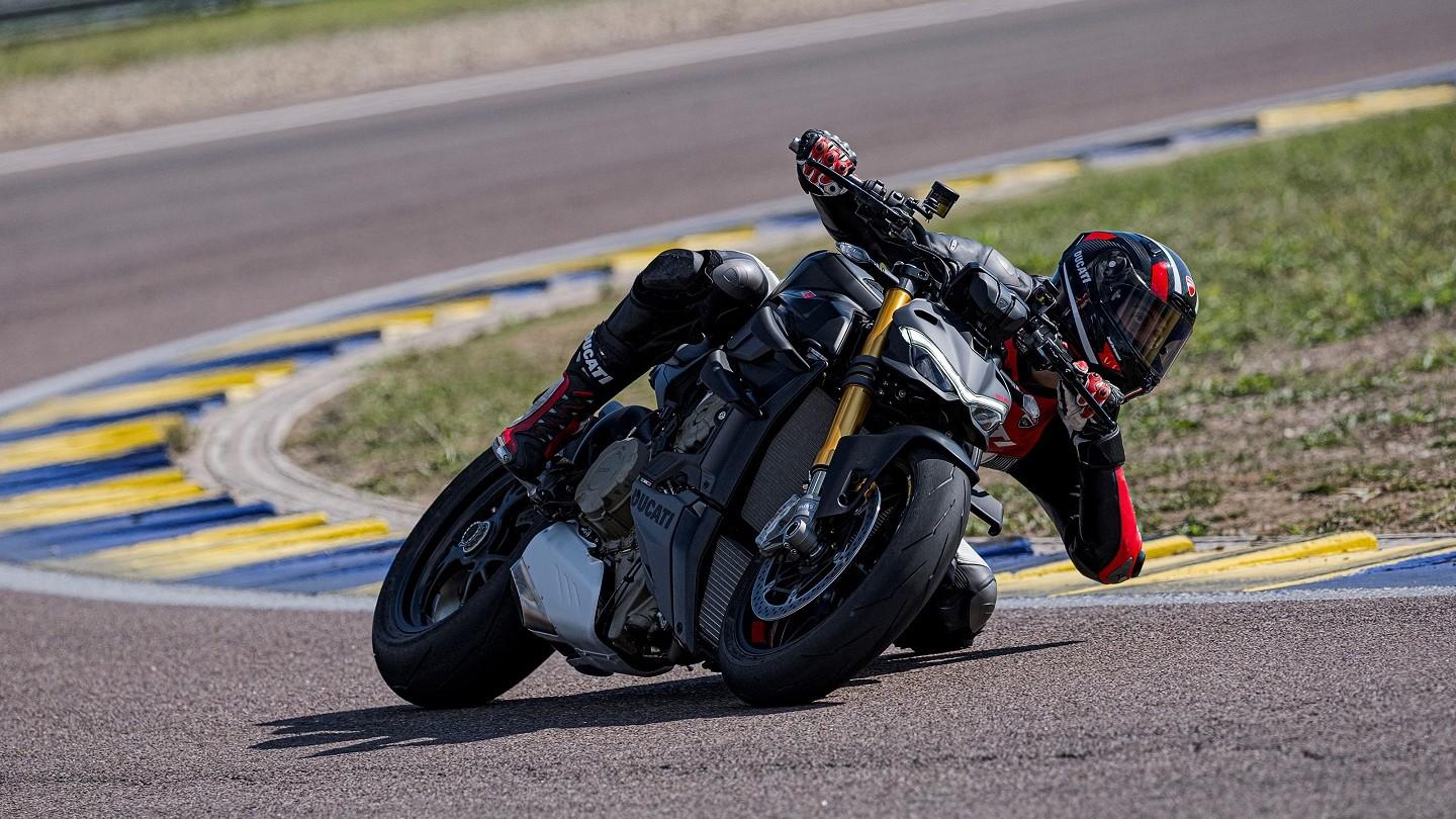 Ducati Streetfighter V4 2023 – Valttikortti Italia–Saksa-maaotteluun