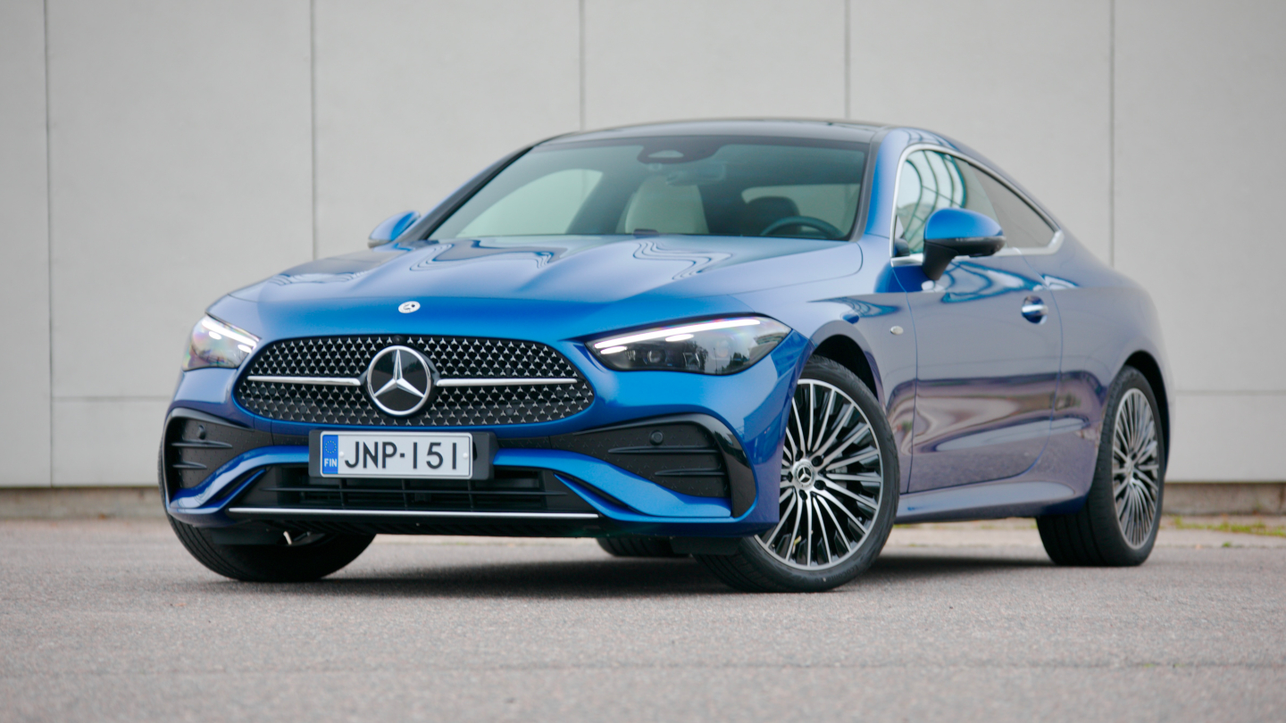 Koeajo: Mercedes-Benz CLE Coupé – kun autonkuljettajalle annetaan ...